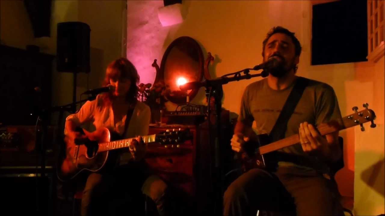 Brian Webb & Amy Correia - Love Come Quick - YouTube