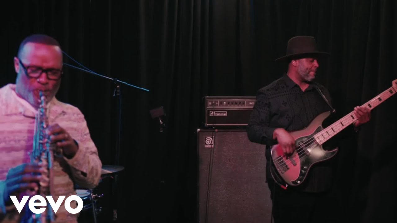 Merlon Devine - Divine Design - YouTube