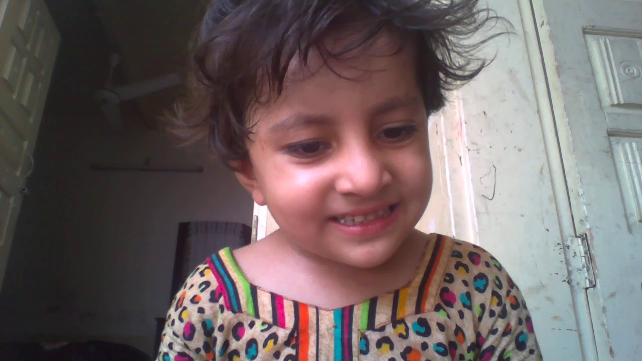 aloo mian kahan gaye the and main titli hoon by zara - YouTube