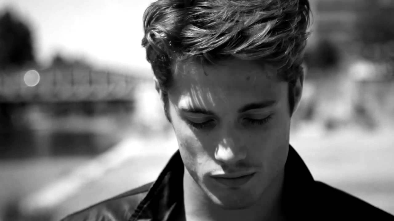 Steven Chevrin | Elite Models - YouTube