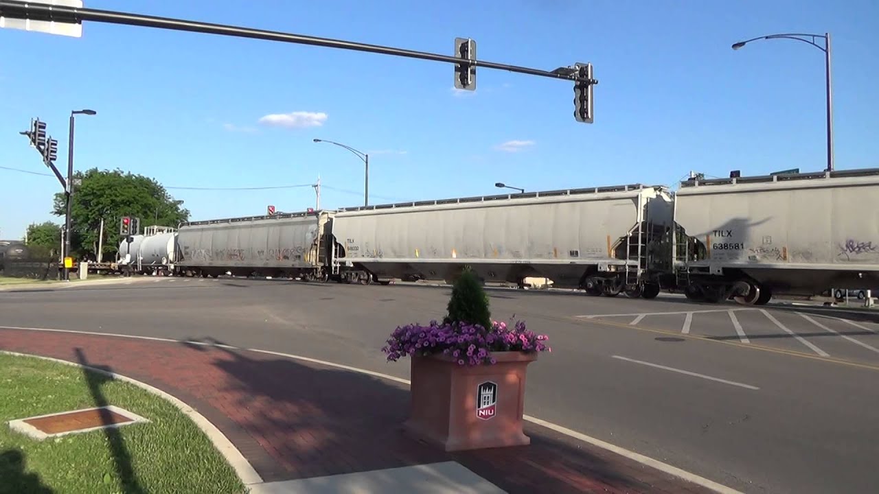 UP 4520 East - YouTube