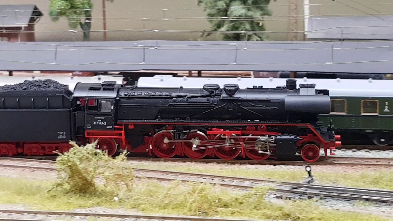 BR 41 mit dem neuen Fahrwerk auf erste Probefahrt Teil 4 - YouTube