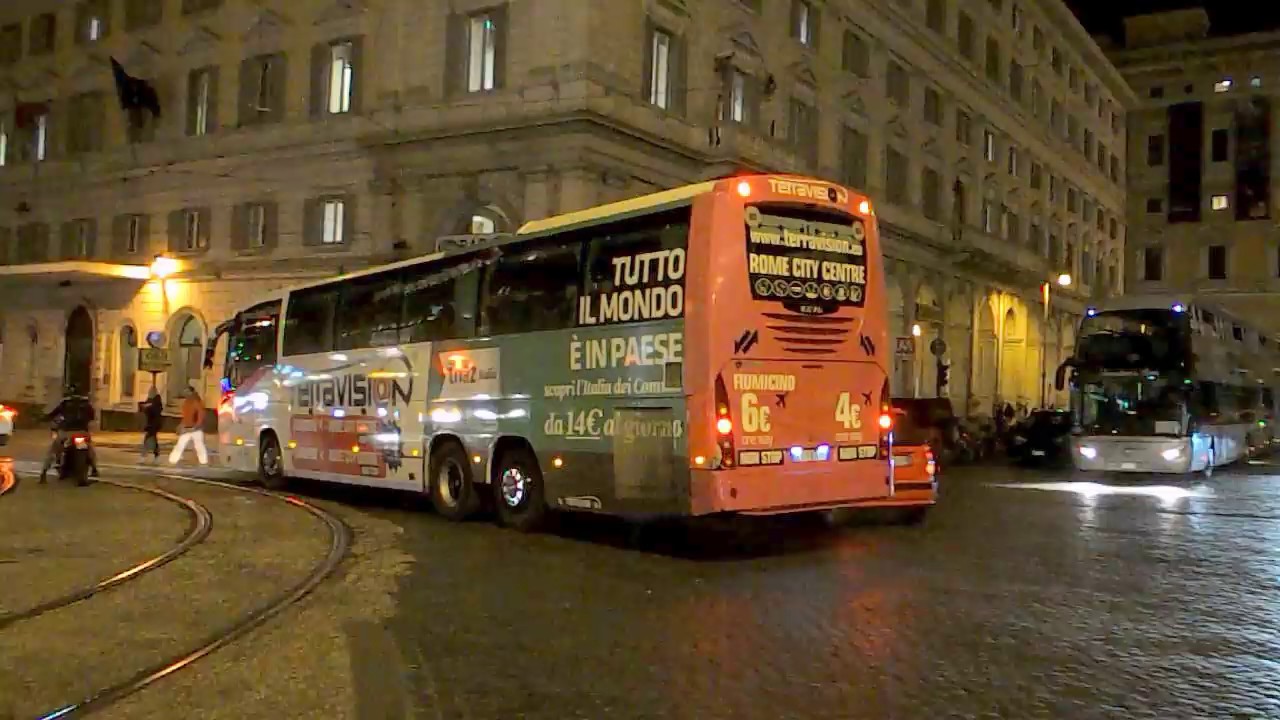 Bus Shuttle Roma Airport en Termini - YouTube