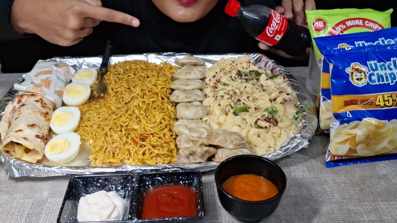 ASMR/INDIAN FOOD SHOW/MUBARAK/ HOME MADY WHITE SAUCE PASTA/MASLA MAGGI ...