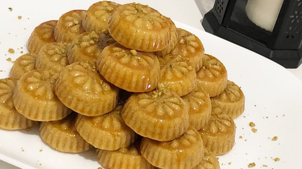 con pasta di datteri e semolino prepara questo buonissimo dolcetto ...