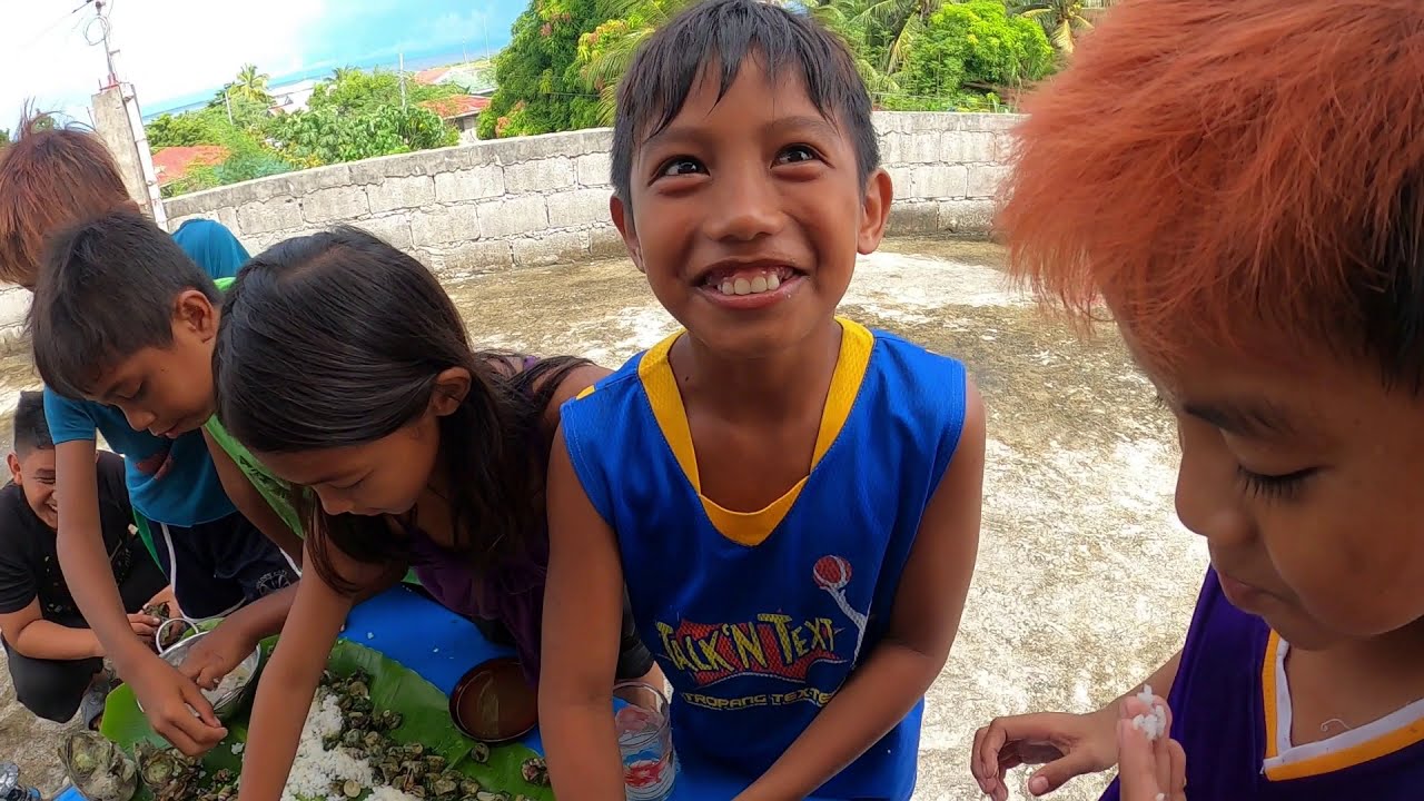 KUMUKUSAY(JUMPING SHELLS)Catch and Cook - YouTube