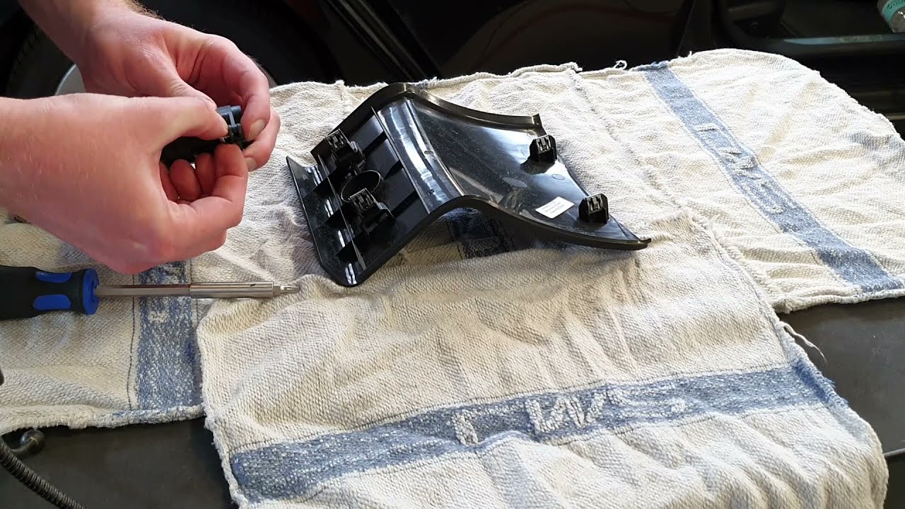 Tesla Model S Facelift Interior Temp sensor replacement - YouTube