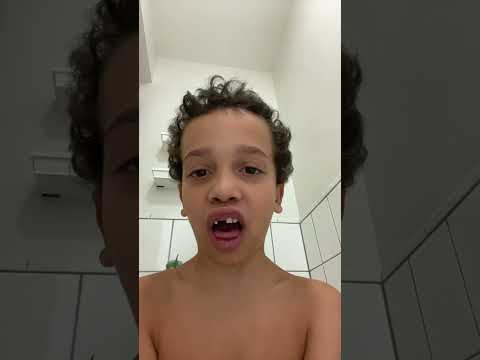 Pooping pt 3 - YouTube