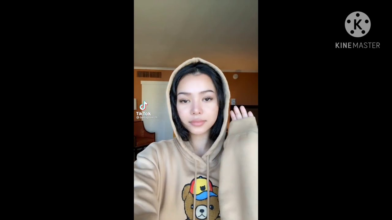 BELLA POARCH SHOWS HER BUTT - YouTube