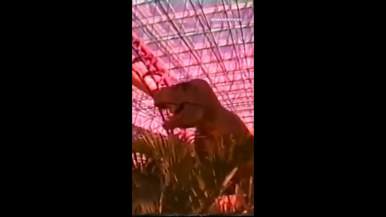 Do you remember the dinosaurs at the Circus Circus Adventuredome? - YouTube