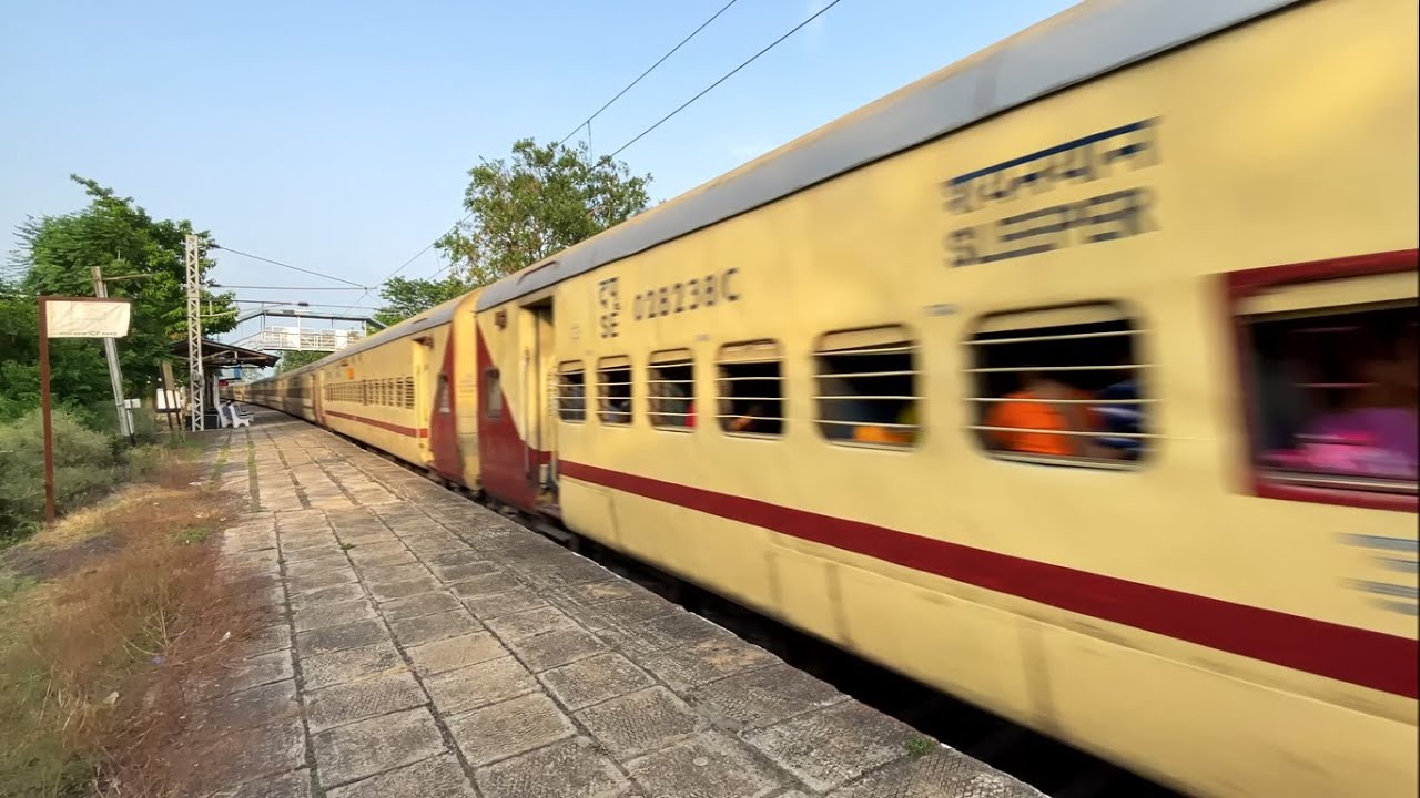 ICF Days of 12841 Coromandel Express sprint past Khirai : Indian ...