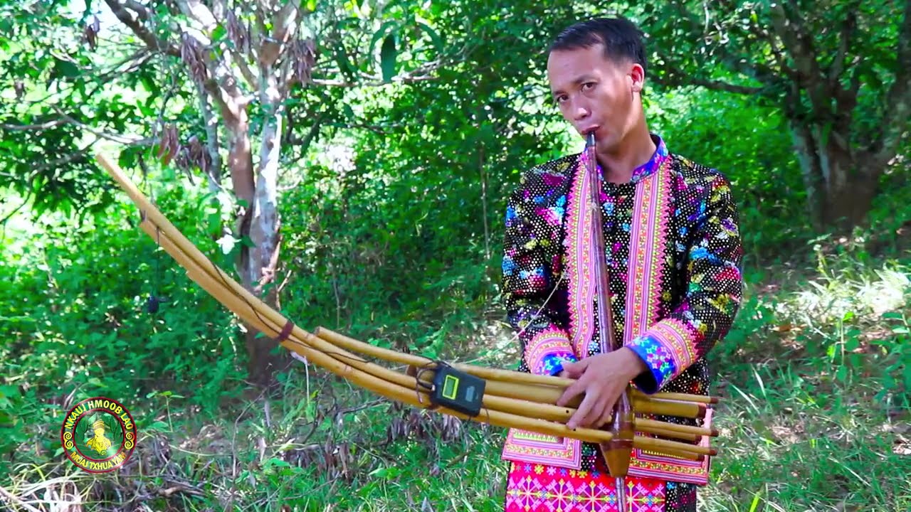 Ywj pheej Lis lub suab qeej kho siab Dec - YouTube