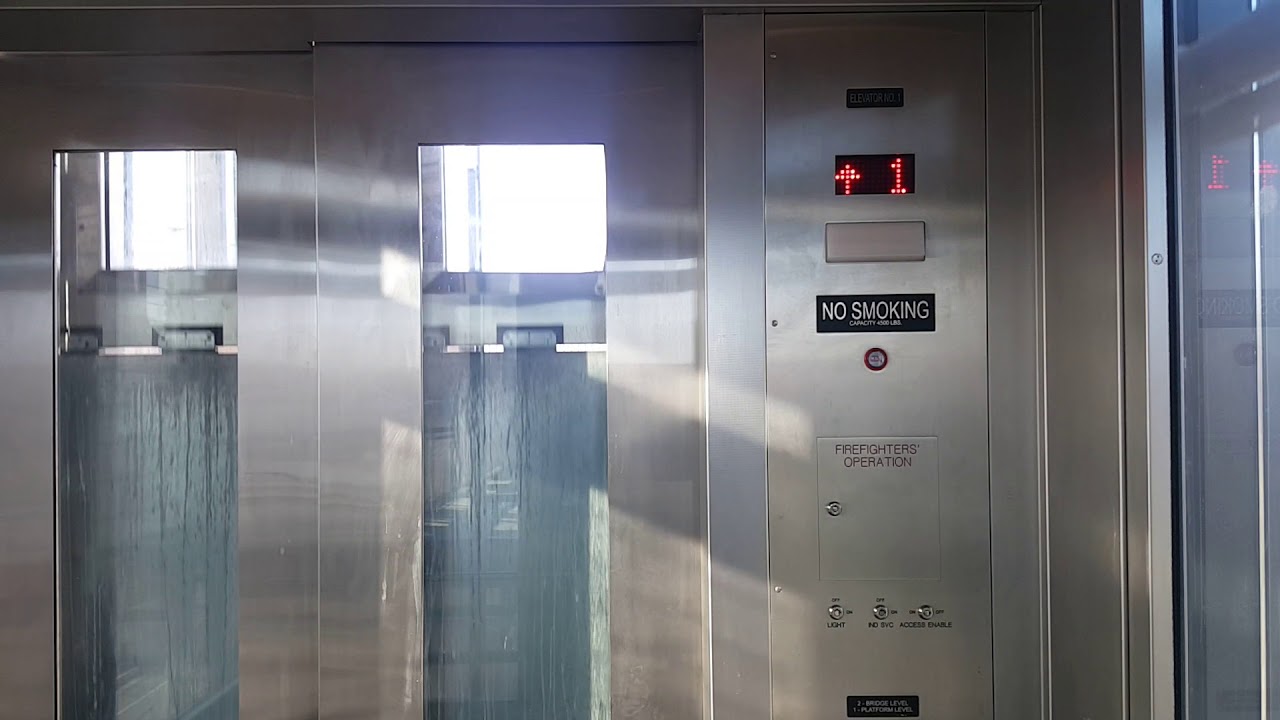 MEI Hydraulic Elevator (East) @ West Bank Station - Minneapolis, MN ...