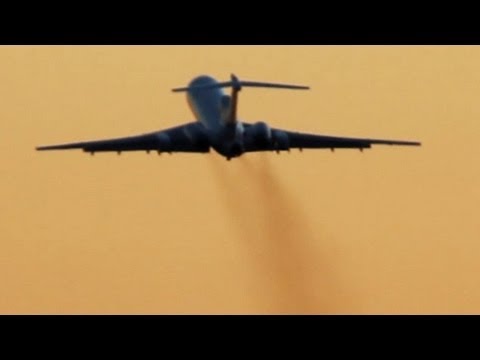 Tupolev TU-154 - Russian smoker departing during sunset. (HD) - YouTube