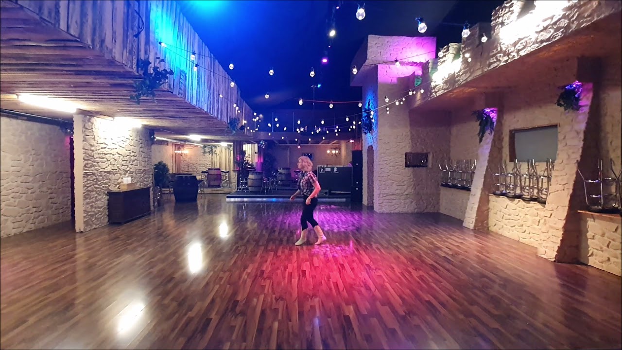 I'M A HILLBILLY GIRL Line Dance - YouTube