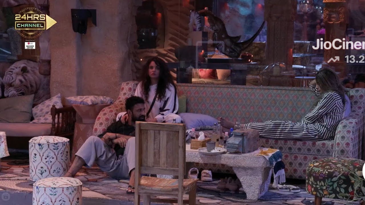 Razat Ko Ho Rahi Hai Chahat Ki Fikar, Digvijay Ke Sath Chahat Ko Dekh ...