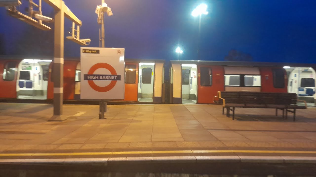 TFL Northern Line Ride: Stockwell - High Barnet Via Bank | London ...