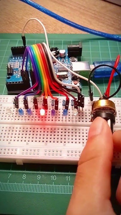 Led Pong 10k Electronics Diy Arduinouno Electronicproject Arduino Arduinoboard Ledlights