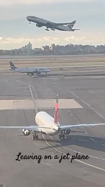 Jet plane - YouTube