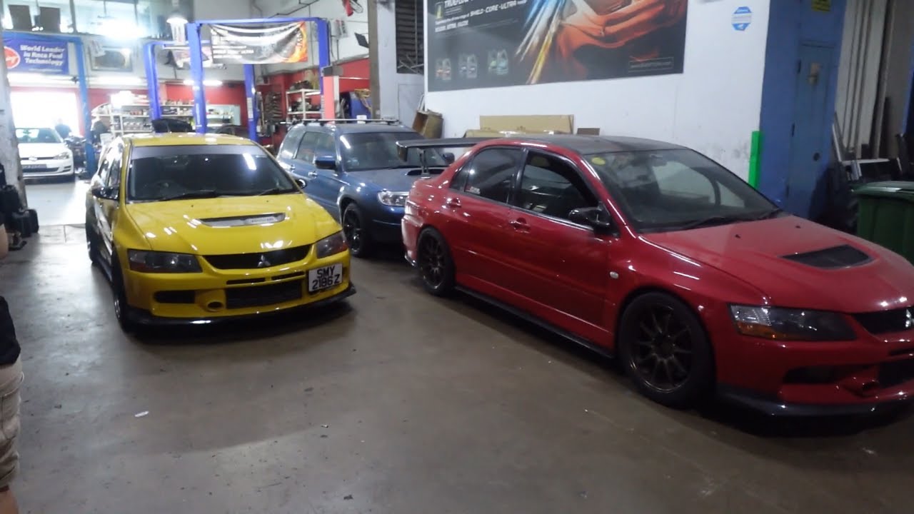 Checking out an Evo shop in Singapore! - YouTube