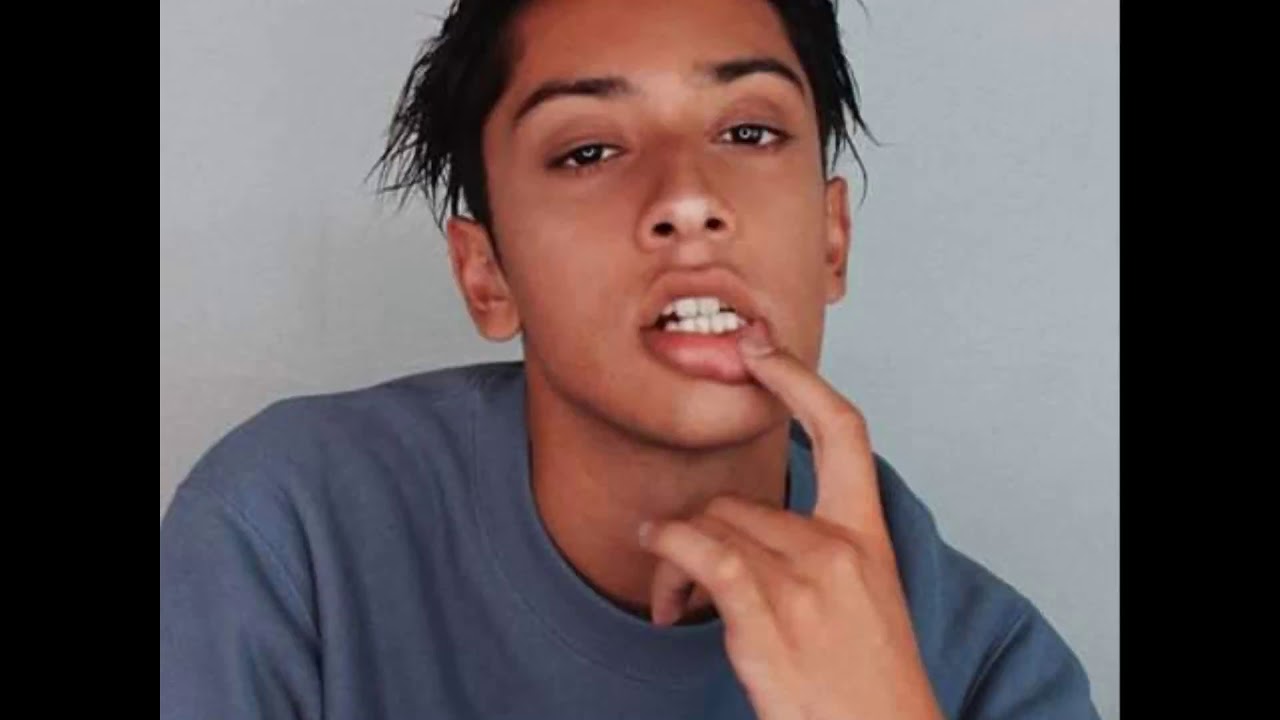 Johan youtubeur 19ans - YouTube