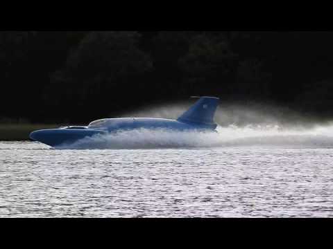 Bluebird K7 blasting along Loch Fad 07/08/2018
