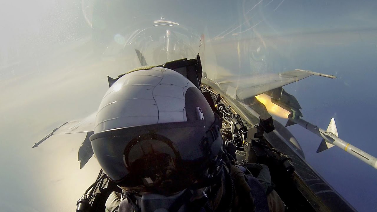 Fighter Jet Aircraft (360° Video) - YouTube