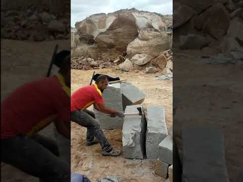 Kayserili ve Kayserisporlu ustanın taş kırma videosu sosyal medyada beğeni topladı