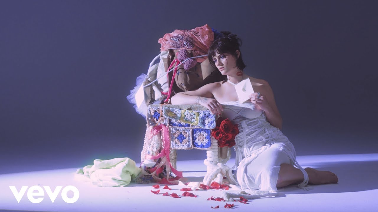 EMELINE - Everything I'm Not (Visualizer) - YouTube