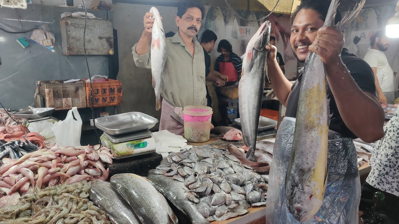 Bengali BabuAMH Discount Fish Market! ottappalom road chrepulassery all ...