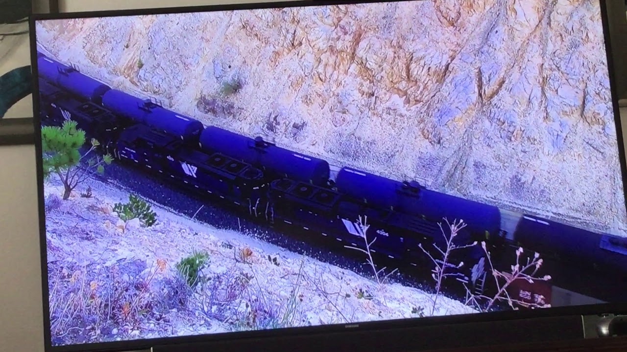 Bnsf 8000 and Mrl 4304 Iron Ridge Cut MT - YouTube