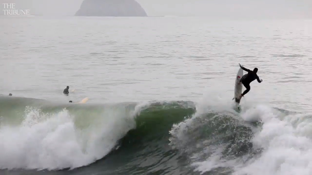Watch surfers ride big waves in Cayucos, California - YouTube