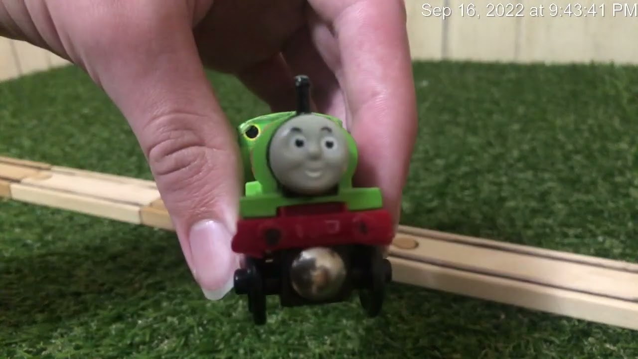 Thomas wooden railway custom’s - YouTube