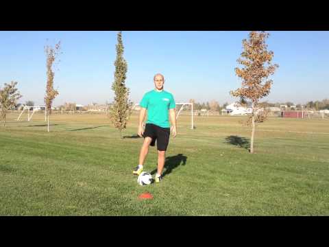 Dribbling Feints for Soccer Players: The Pullback V - YouTube