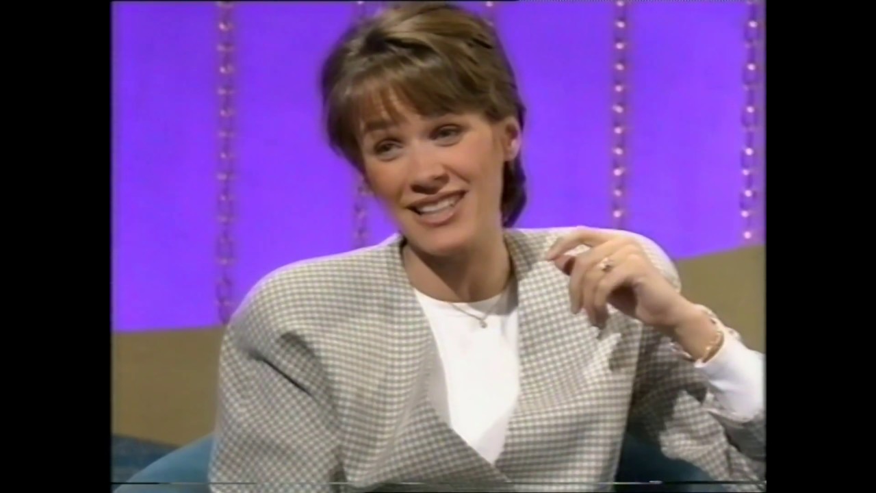 Smilie's People 1997 - Carol Smilie interviews Melvin Bragg - YouTube