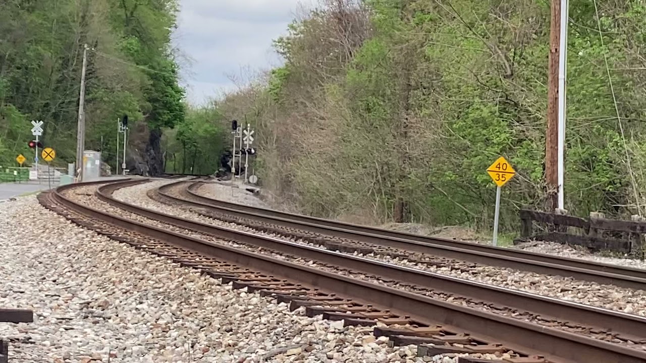 CSX Q415 with CSX 527 as a middle train DPU at harpers ferry - YouTube