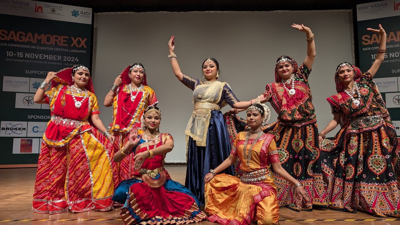 Shiv Nadar University| Sneha Yagnik | Payal dance troop - YouTube