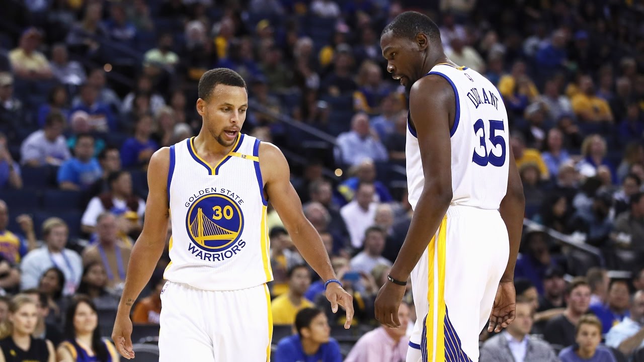 Kevin Durant Steals Steph Curry's Signature Move - YouTube