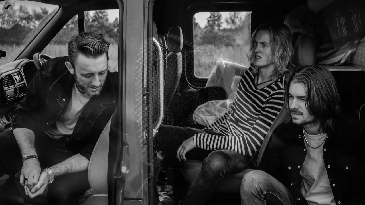 A MESSAGE TO YOU RUDY - TESTO ITALIANO - The Specials - YouTube