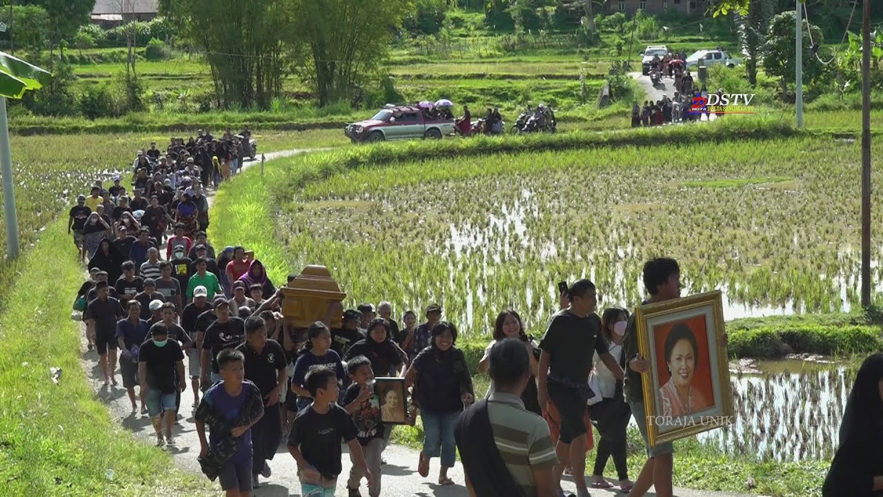 Pemindahan Jenazah Almh Puang Lai' Mari' Parassa ke Tongkonan Rantela ...