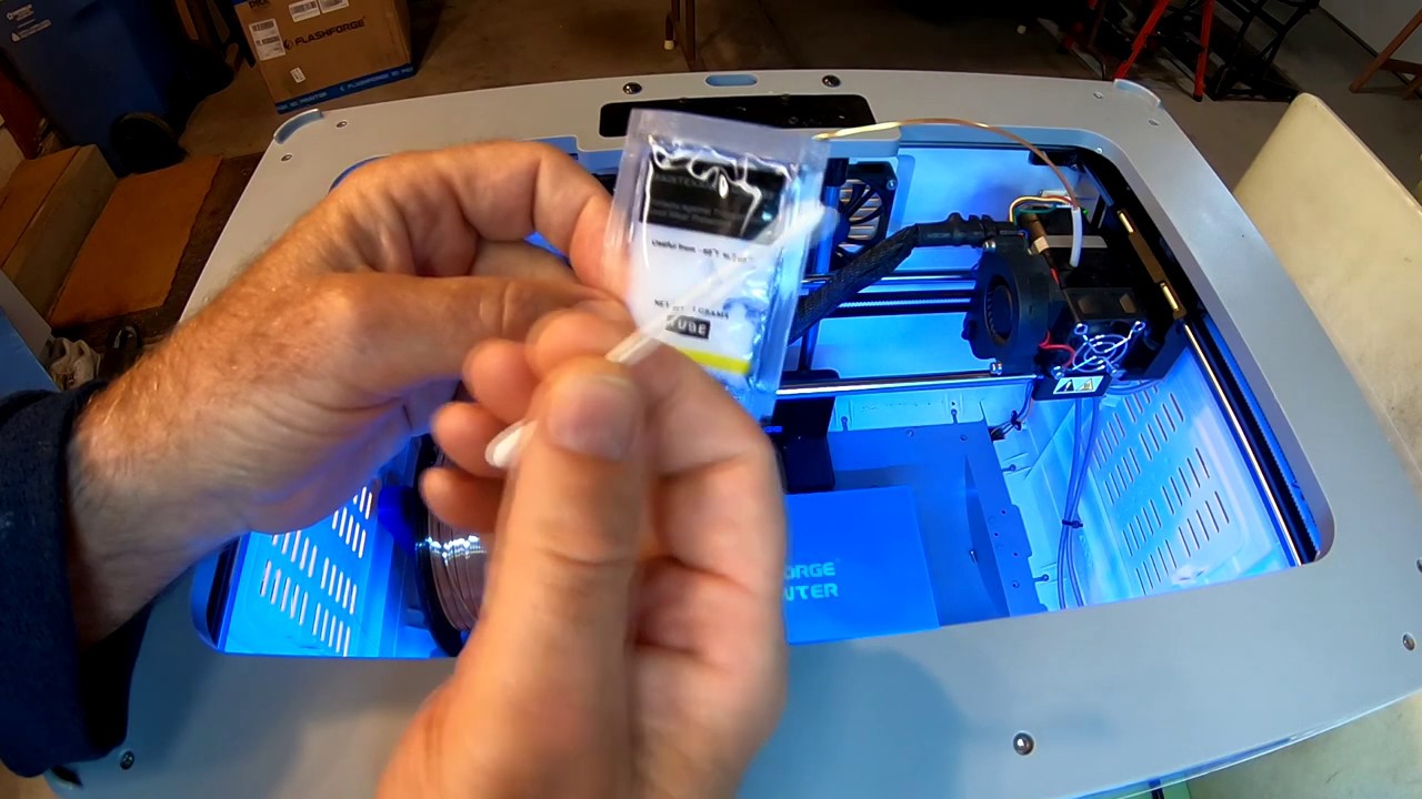 Greasing the Flashforge Dreamer (NX) 3d Printer - YouTube