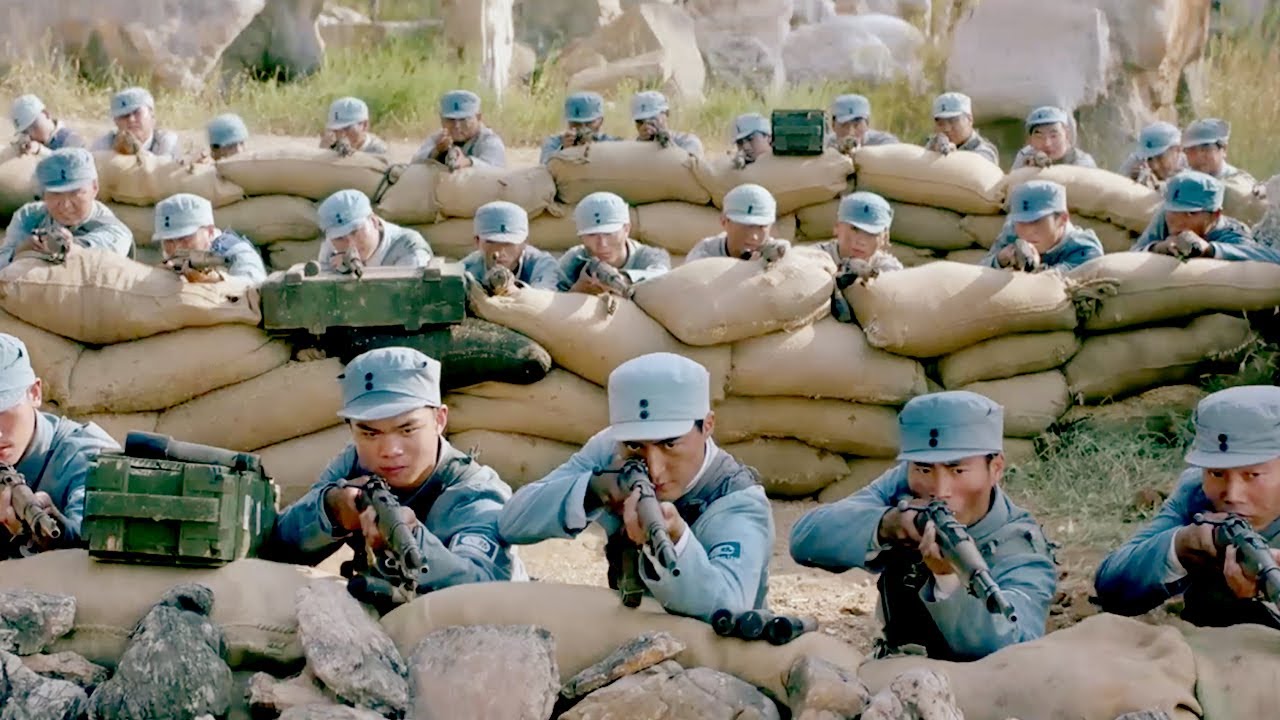 八路軍山坡伏擊日軍，坐等日軍進入包圍圈 - YouTube