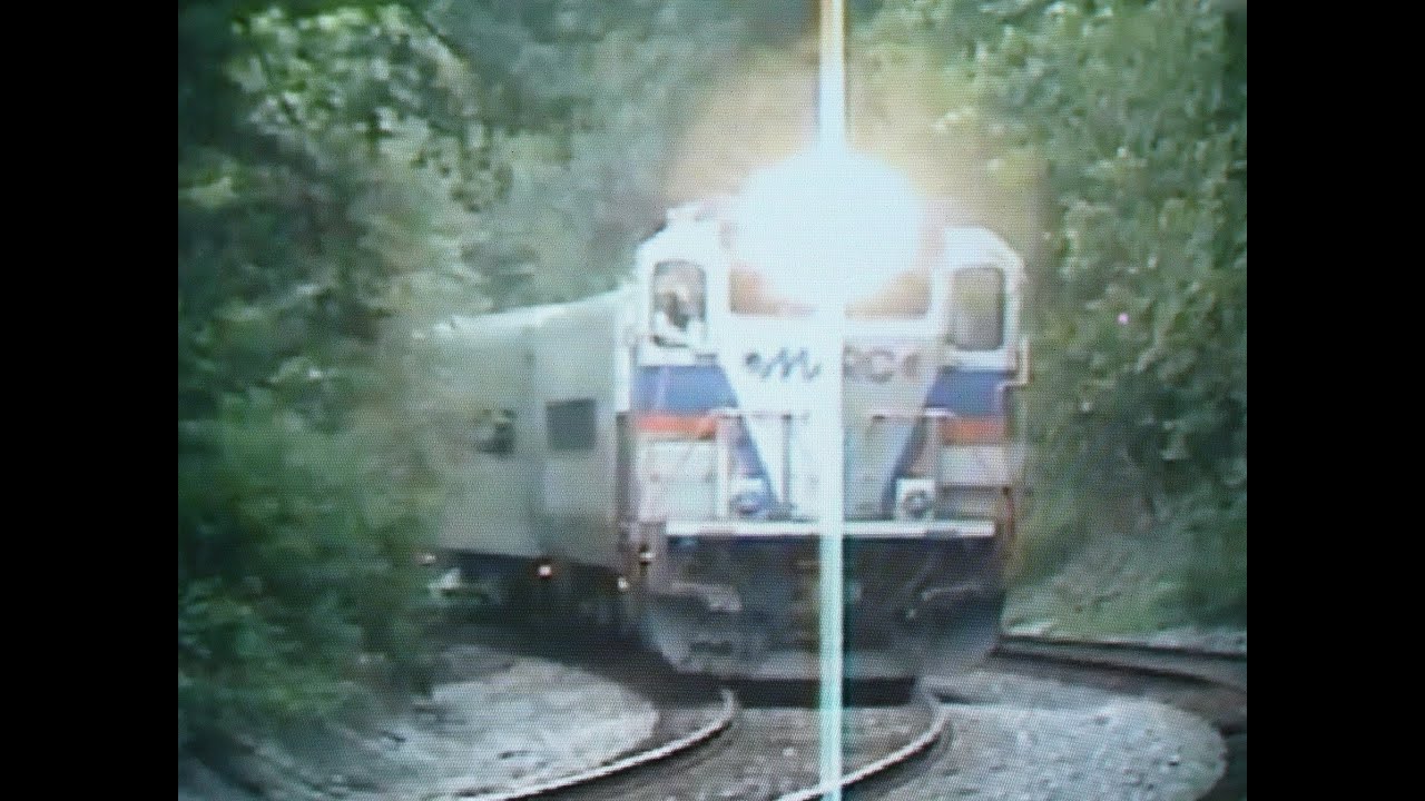 MARC GP39 Diesel Engine 70 Around the Bend - YouTube