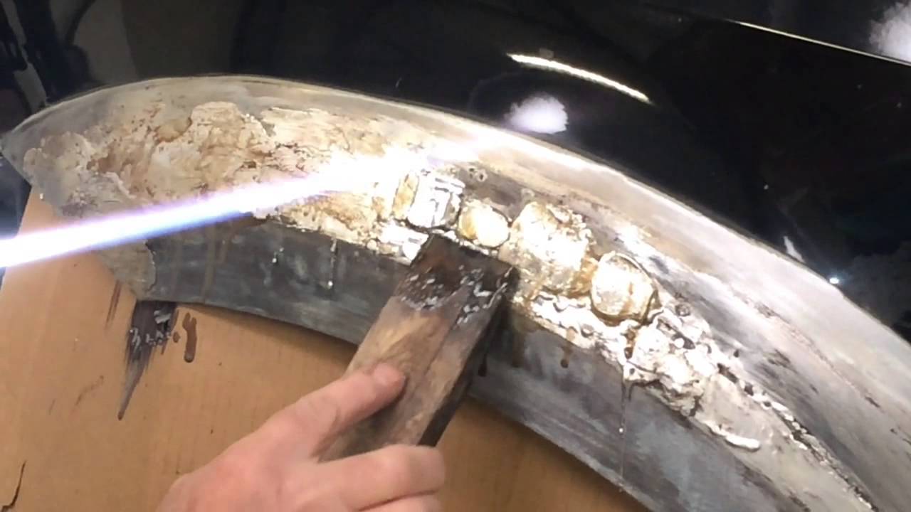 Good old lead loading at reflex auto design. - YouTube