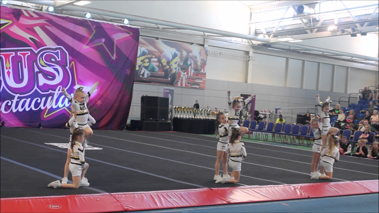 LCA FALCONS Future Cheer 2017 - YouTube