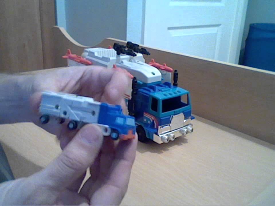 transformer g1 autobot micromaster base/headquarter's - YouTube