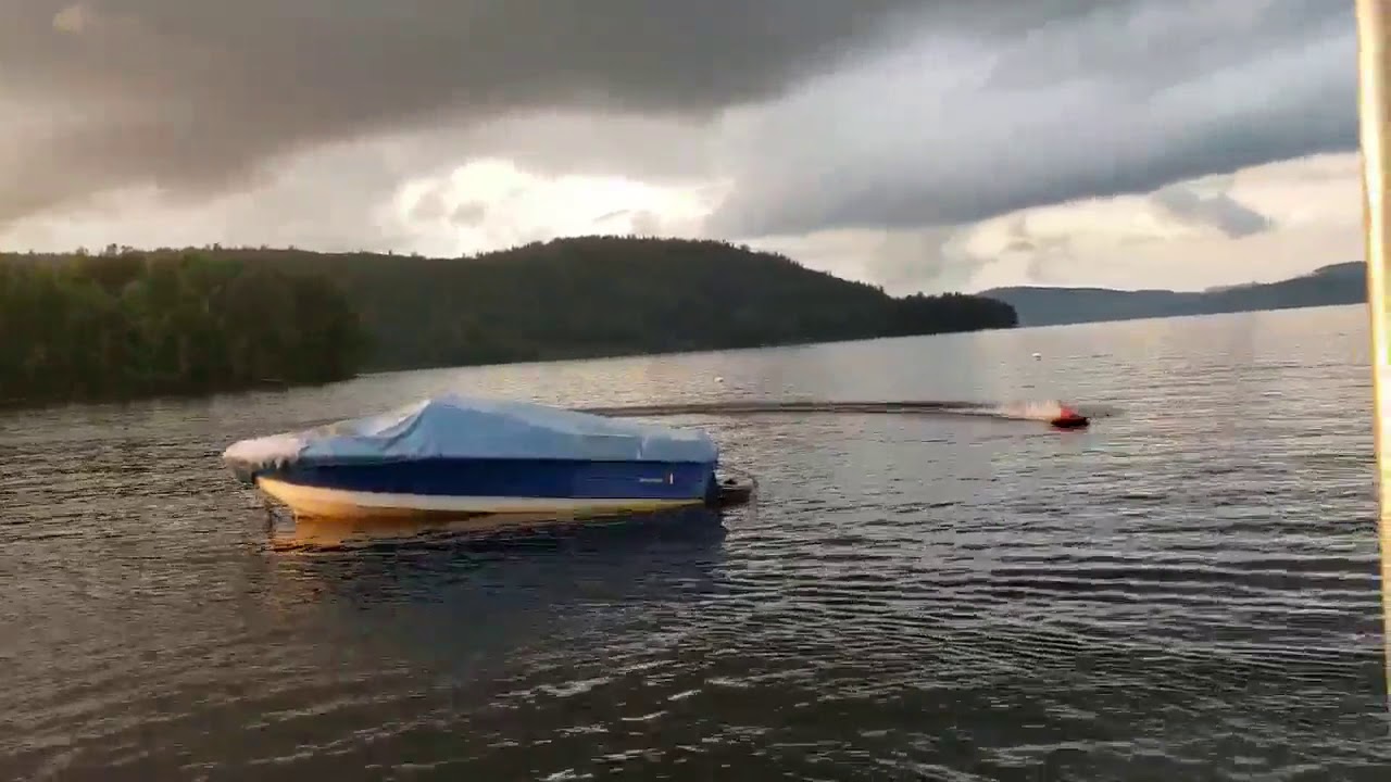 Aeromarine H45 Thunderbolt RC Gas Boat - YouTube