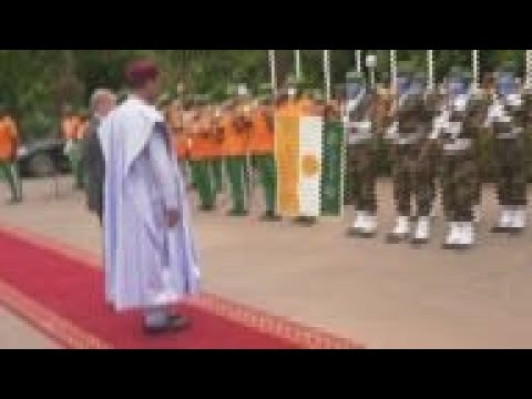 German chancellor meets Niger president in Niamey