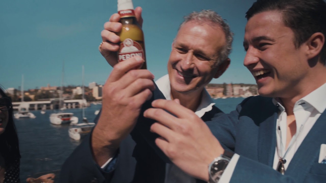 Sydney Magician caught spiking young man's drink! - YouTube