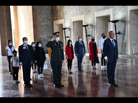 SAMET ELÇİ’DEN ANITKABİR ZİYARETİ